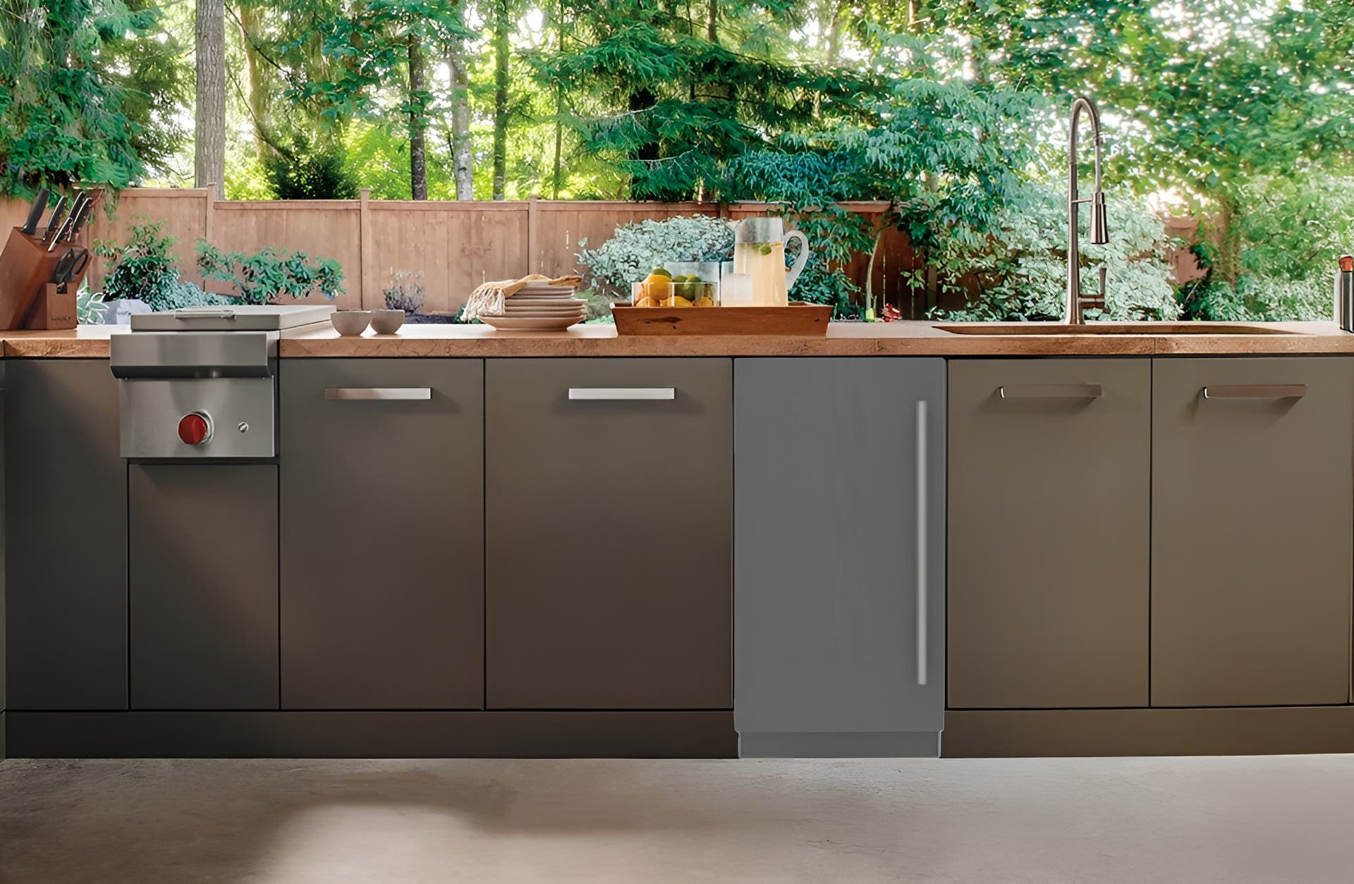 Sub-Zero’s New 15" Undercounter Ice Maker| DEU1550I DEU1550IP