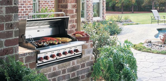 Wolf BBQ36BI Built-In Grill: 36" Built-In Gas BBQ | Plesser's Appliances