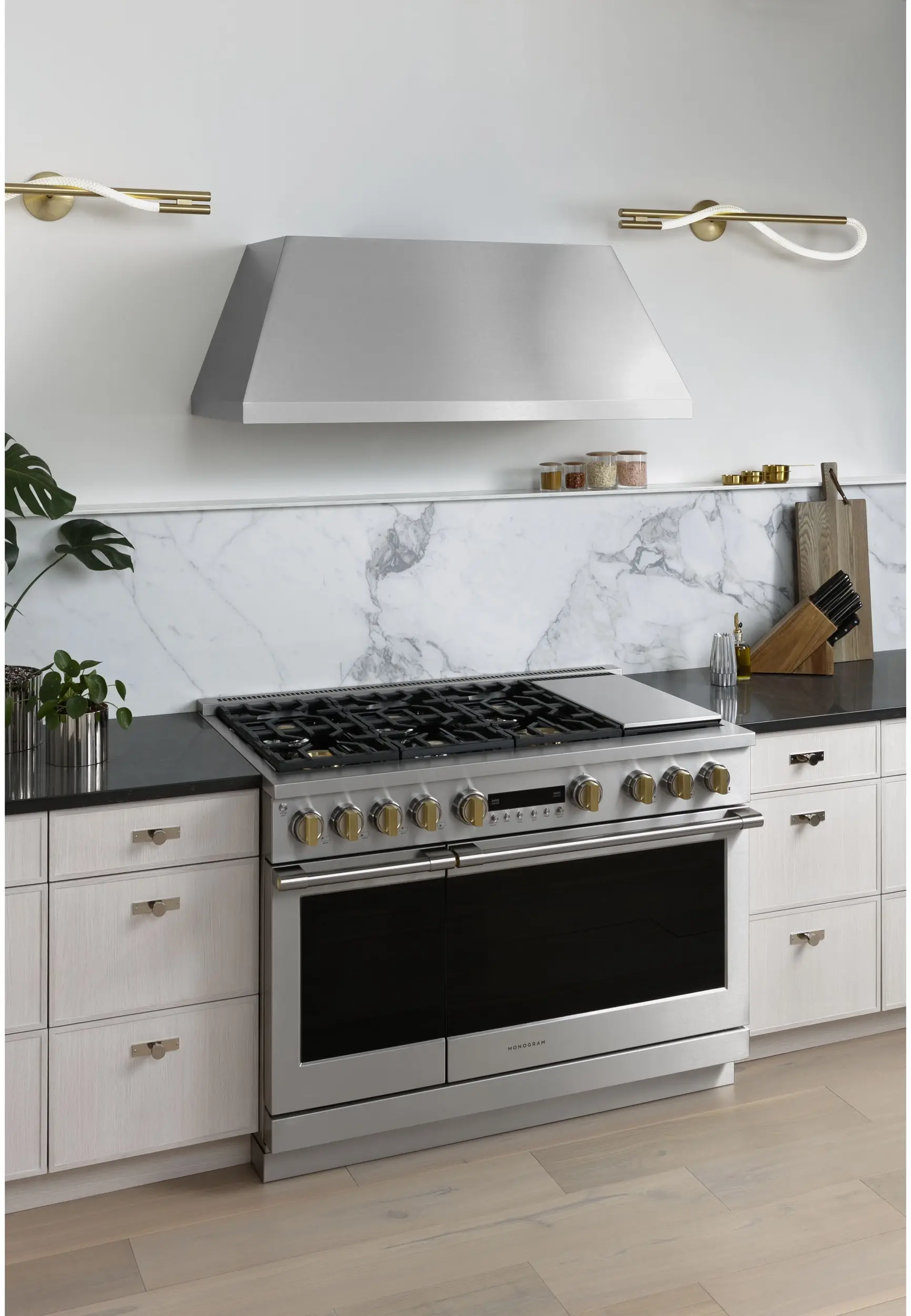 Monogram ZGP486NDTSS 48 Inch Freestanding Professional Gas Smart Range ...
